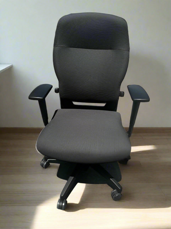 Teknion Savera Synchro-Tilt Chair - Recycled Office Furnishings